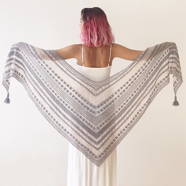 Ravelry: Veter Shawl pattern by Ksenia Naidyon