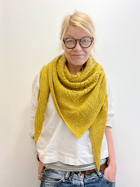 Ravelry: Via con me pattern by Isabell Kraemer