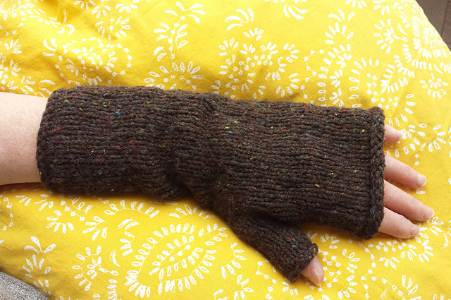 Ravelry: lili123's Outlander Fingerless Gloves