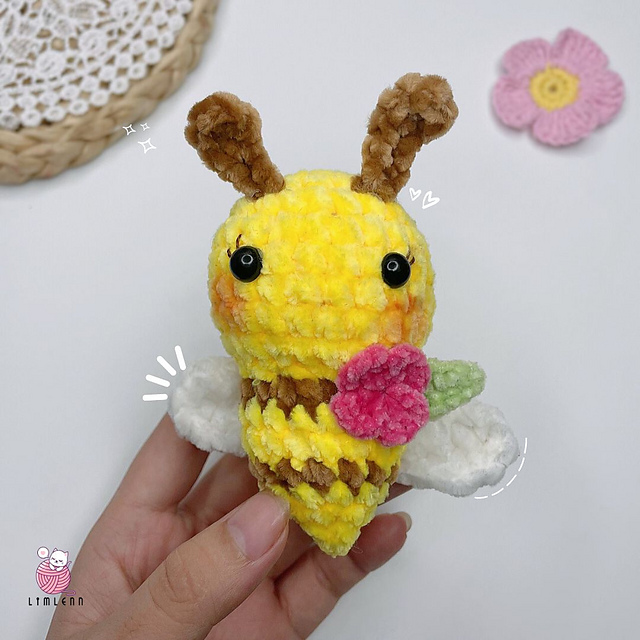 Ravelry: Bee pattern by Lim lenn