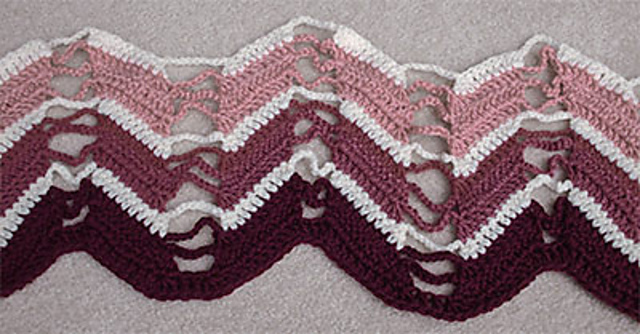 Ravelry: linda74's 2012 #50 - Bobble-less #2 - A Jacob's Ladder Ripple