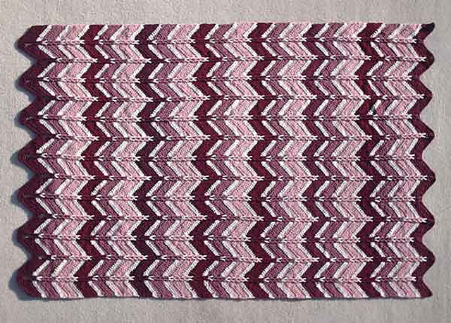 Ravelry: linda74's 2012 #50 - Bobble-less #2 - A Jacob's Ladder Ripple