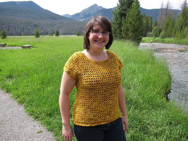Ravelry: Honeycomb Tee pattern by Linda Permann