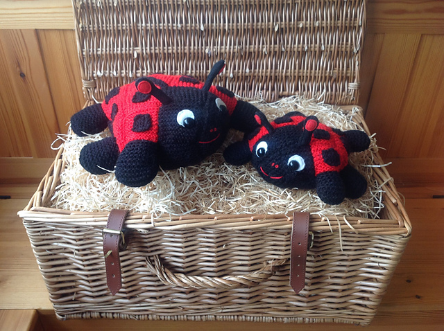 Ravelry: Square Ladybirds pattern by Linda Morris Tomlin