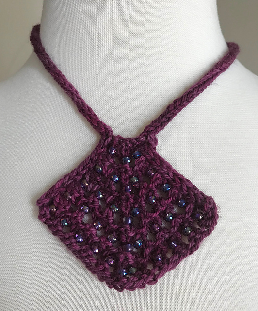 Ravelry: Mitered Pendant Necklace (AC-047) pattern by Lisa Carnahan