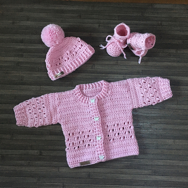 Ravelry: Izzy Baby Set pattern by Lisa Boyd