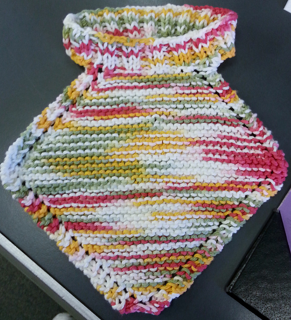 Ravelry: Slip-on Triangle Garter Stitch Baby Bib pattern by Wendy Friedman