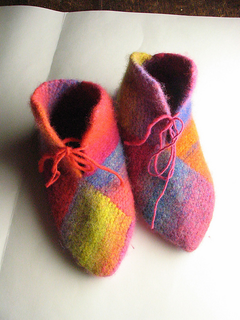 Ravelry: Easy House Slippers (Knit) pattern by Liecel Tverli Scully