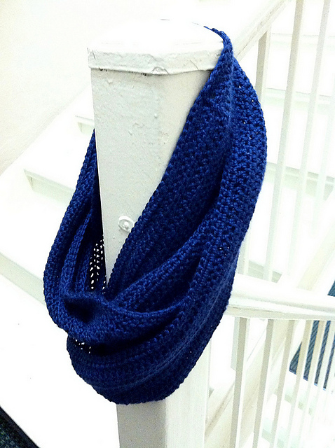 Ravelry: Infinite Midnight Scarf pattern by Summer Miller