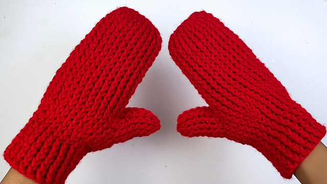 Ravelry: Frosted Post Mittens pattern by Littlejohn's Yarn