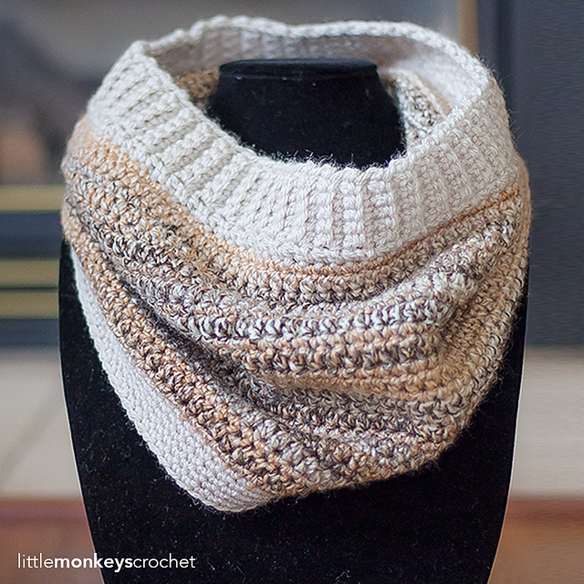 Ravelry: Riverbed Cowl pattern by Rebecca Langford