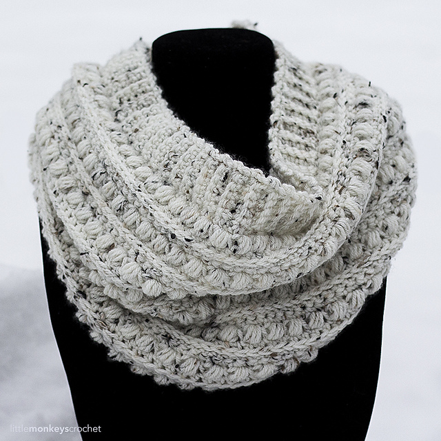 Ravelry: Malia Classic Cowl pattern by Rebecca Langford