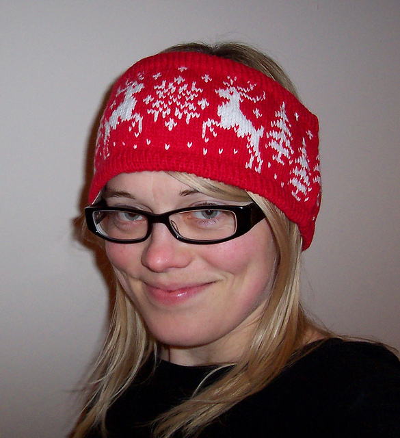 Ravelry: Reindeer Forest Headband pattern by june spoon