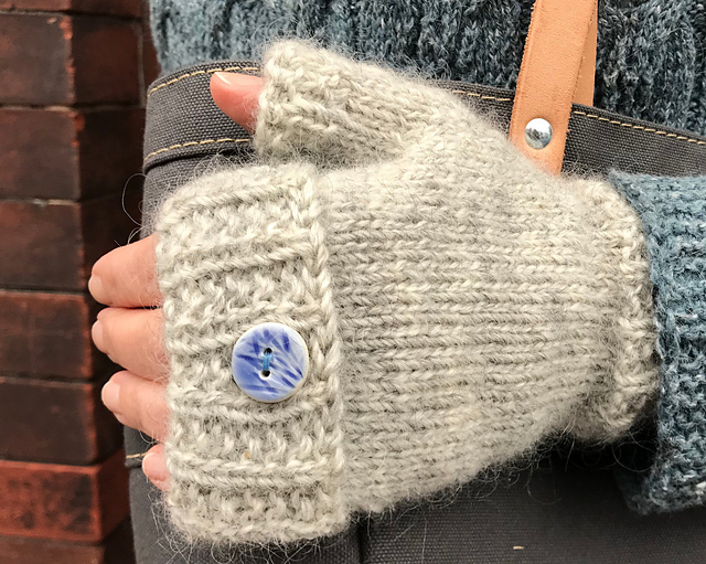 Ravelry: City Point Mitts pattern by Fiber of Maine