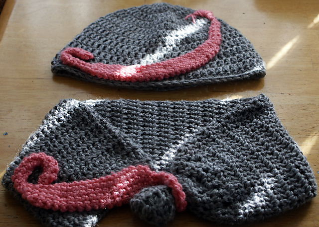Ravelry: Vamp Hat and Boa pattern by Lillian Bailey