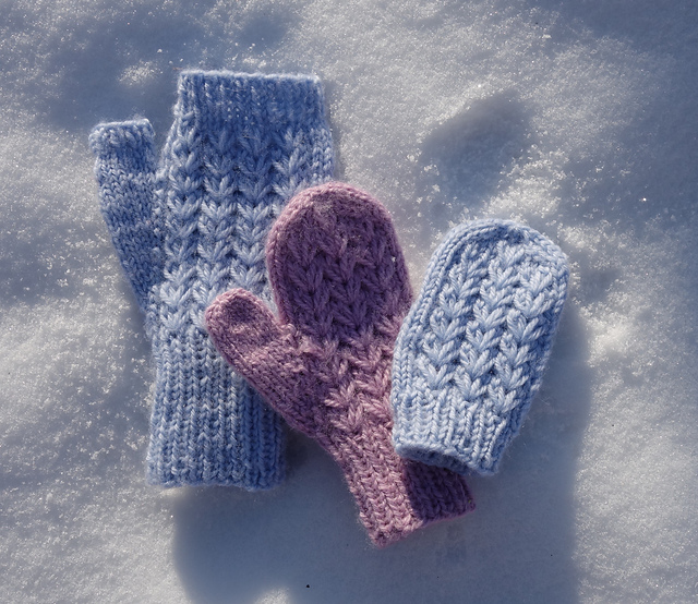 Ravelry: Little From the Heart Mittens pattern by Liz Darcy