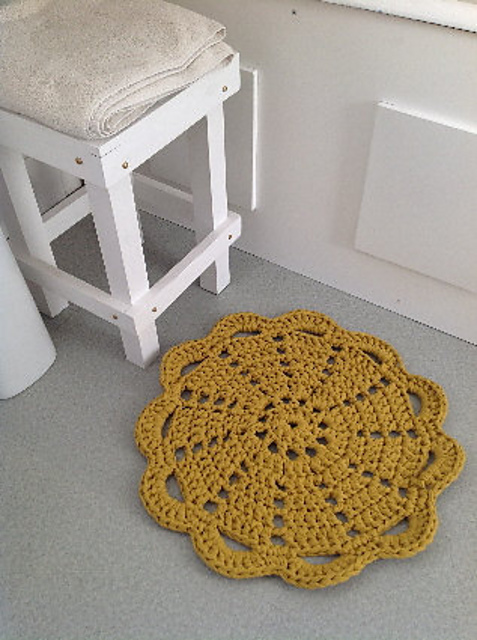 Ravelry: Hooked Zpagetti Rug pattern by Susan Potter