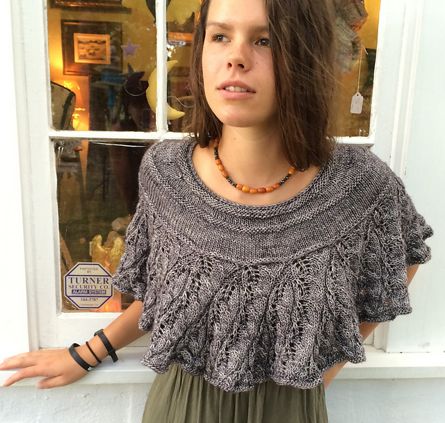 Ravelry: Embarrassment of Leaves pattern by Lynne Vogel