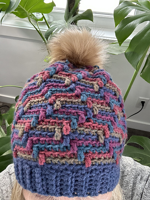 Ravelry: Zigzag Mosaic Hat pattern by Elizabeth van Maanen