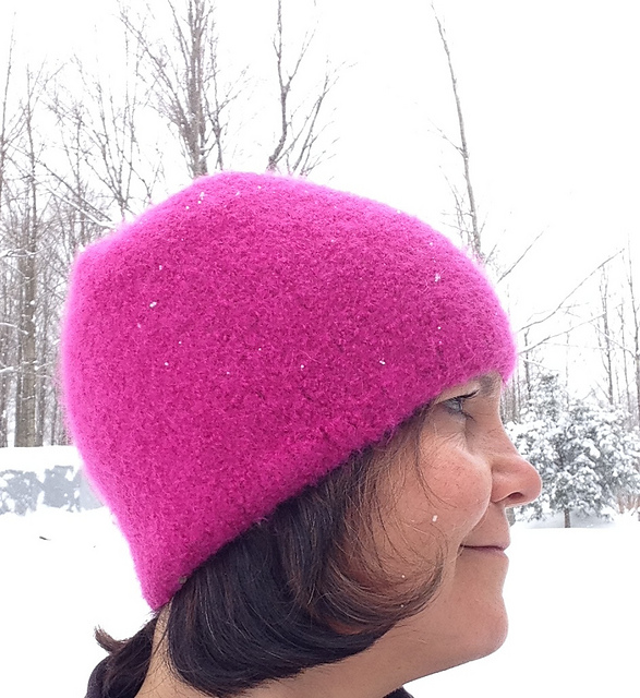 Ravelry: Felted hat pattern by Lisa Robtoy