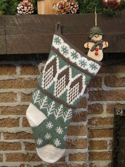 Ravelry: Pine Cone Stocking pattern by Louise Lamarche