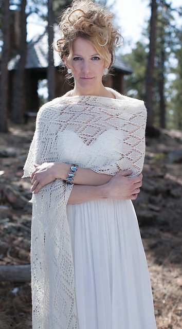 Ravelry: White Queen Stole pattern by Susanna IC