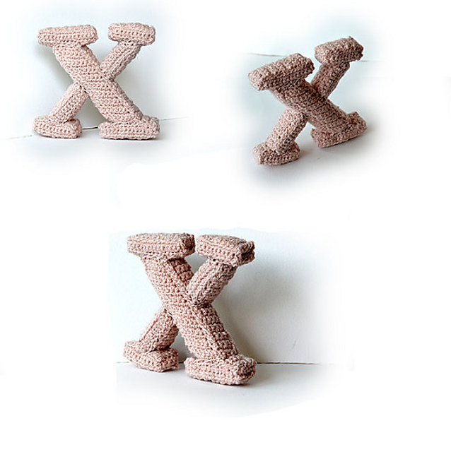 Ravelry: Letter X pattern by Joyce Overheul