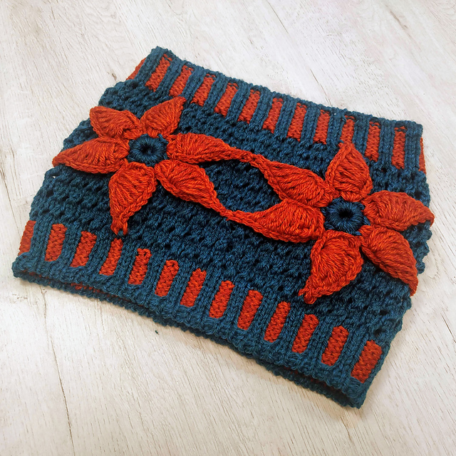 Ravelry: El abrazo de Azucena pattern by Lola Logaro