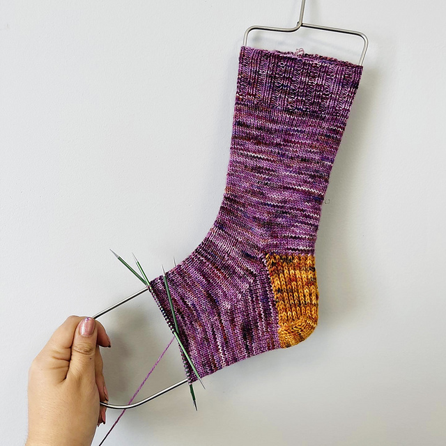 Ravelry: Weekend Sock Challenge pattern by Lauren Slagle