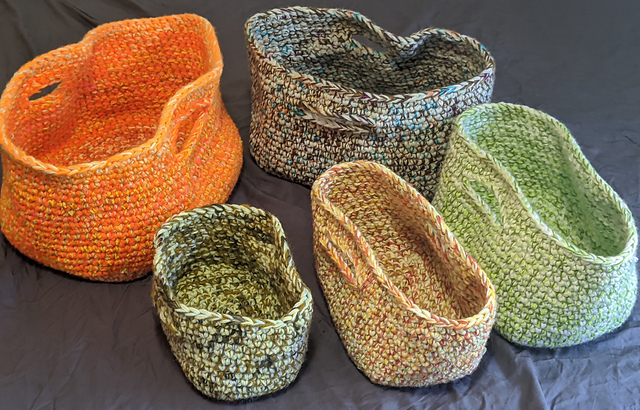 Ravelry: Quarantimes Nesting Baskets pattern by Alex Luce