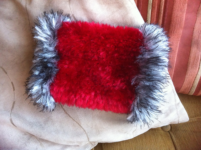 Ravelry: Victorian Inspired Fur Muff pattern by Loraine Birchall