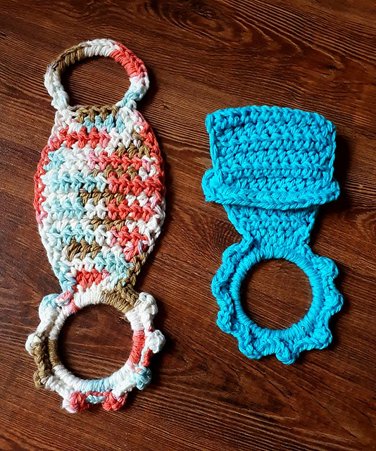 Ravelry: Deluxe No Button Towel Holder pattern by Lori Langille