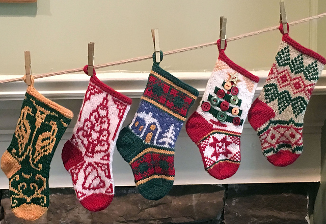 Ravelry: Miniature Stockings IV pattern by Darlene Swaim