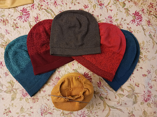 Ravelry: Two Day Hat pattern by Louis Baker