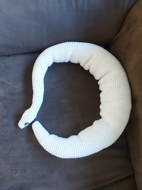 Ravelry: Blood Python Plush pattern by Beth Mulligan of Skyfire Creations