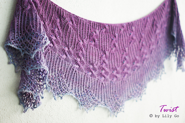 Ravelry: Twist pattern by Lily Go