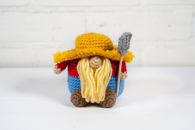 Ravelry: Farmer Gnome pattern by Lindsey Dale