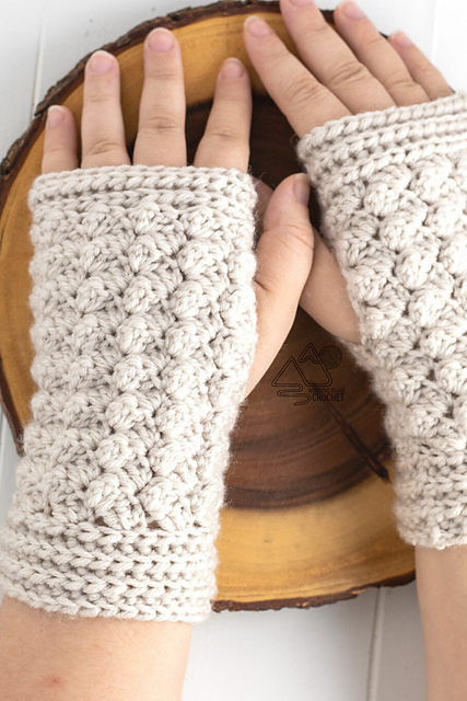 Ravelry: Fall Vibes Wrist Warmer pattern by Lindsey Dale