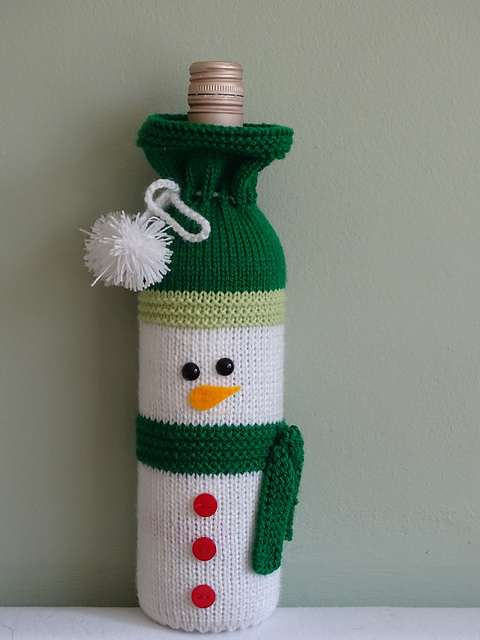 Ravelry: Snowman Wine Bottle Cover pattern by Lucy Loop Crochet