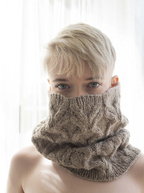 Ravelry: Sam cowl pattern by Lucía Ruiz de Aguirre