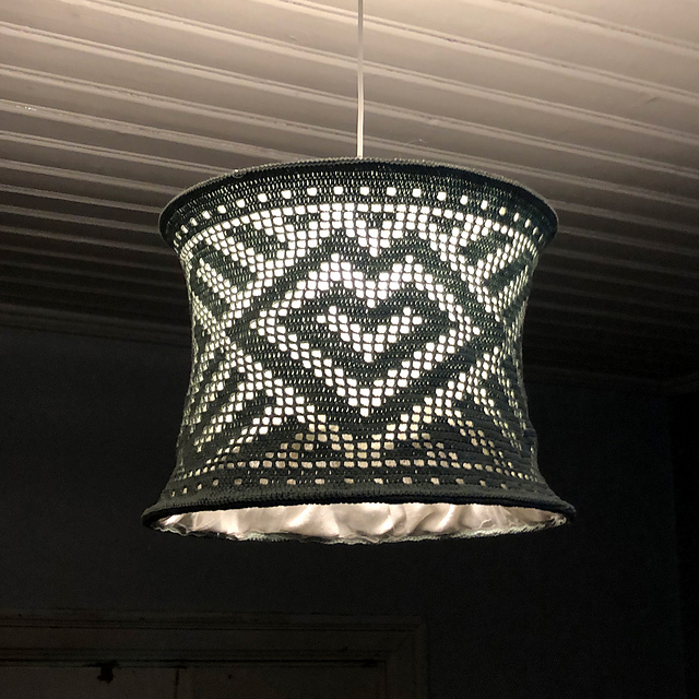 Ravelry: Filet Lampshade Summer Hearts pattern by Vita Mašalienė