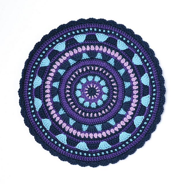 Ravelry: Mandala Blue Monday pattern by Vita Mašalienė