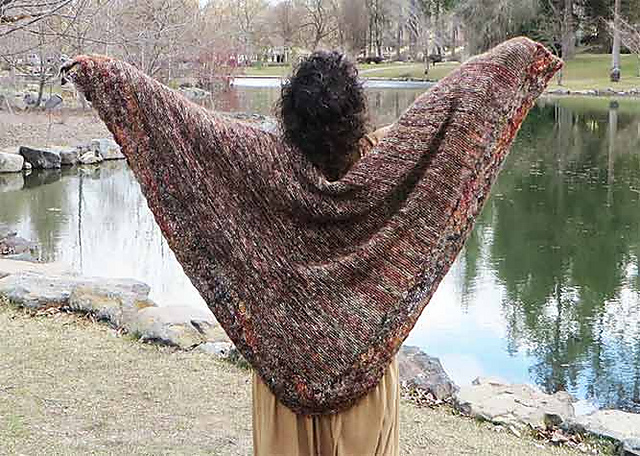 Ravelry: Uluru Country Shawl pattern by Linda Lynn