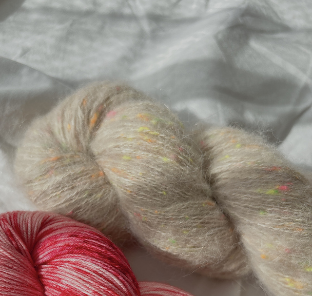 Ravelry: Sekimauknits Neon neps Mokeko