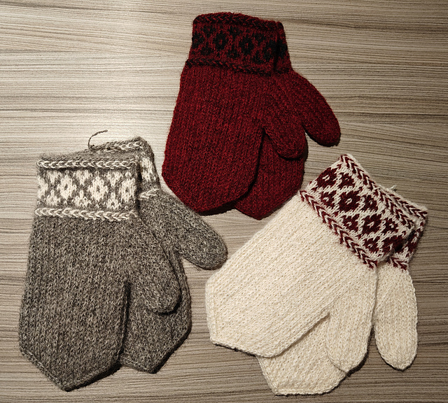 Ravelry: Ragnhild-votten pattern by Grete Jenssen