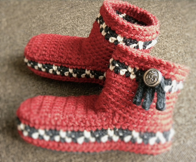 Ravelry: Z. Room shoes (ladies') pattern by michiyo