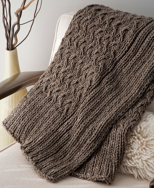 Ravelry: # 113 Outer Throw pattern by Leslie Scanlon