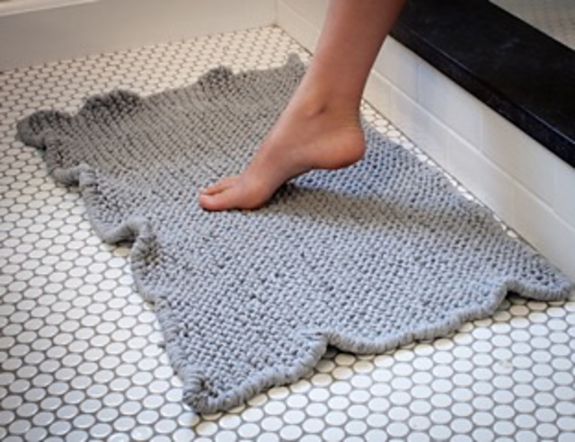 Ravelry: Bath Rug pattern by Leslie Scanlon