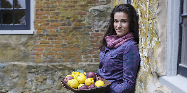 Ravelry: # 143 Ipswich Cowl pattern by Leslie Scanlon