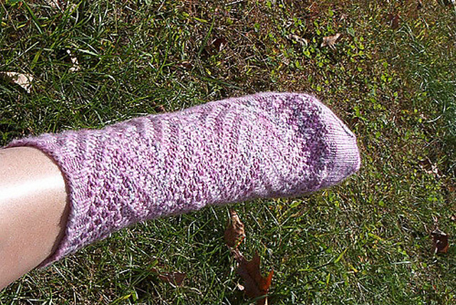 Ravelry: Rib Zagger Socks pattern by Heather J. Spellman